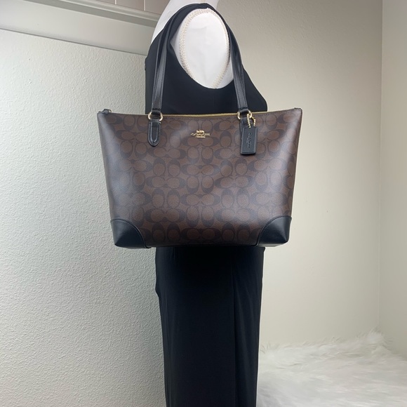 Coach | Bags | Coach Signature Zip Tote | Poshmark